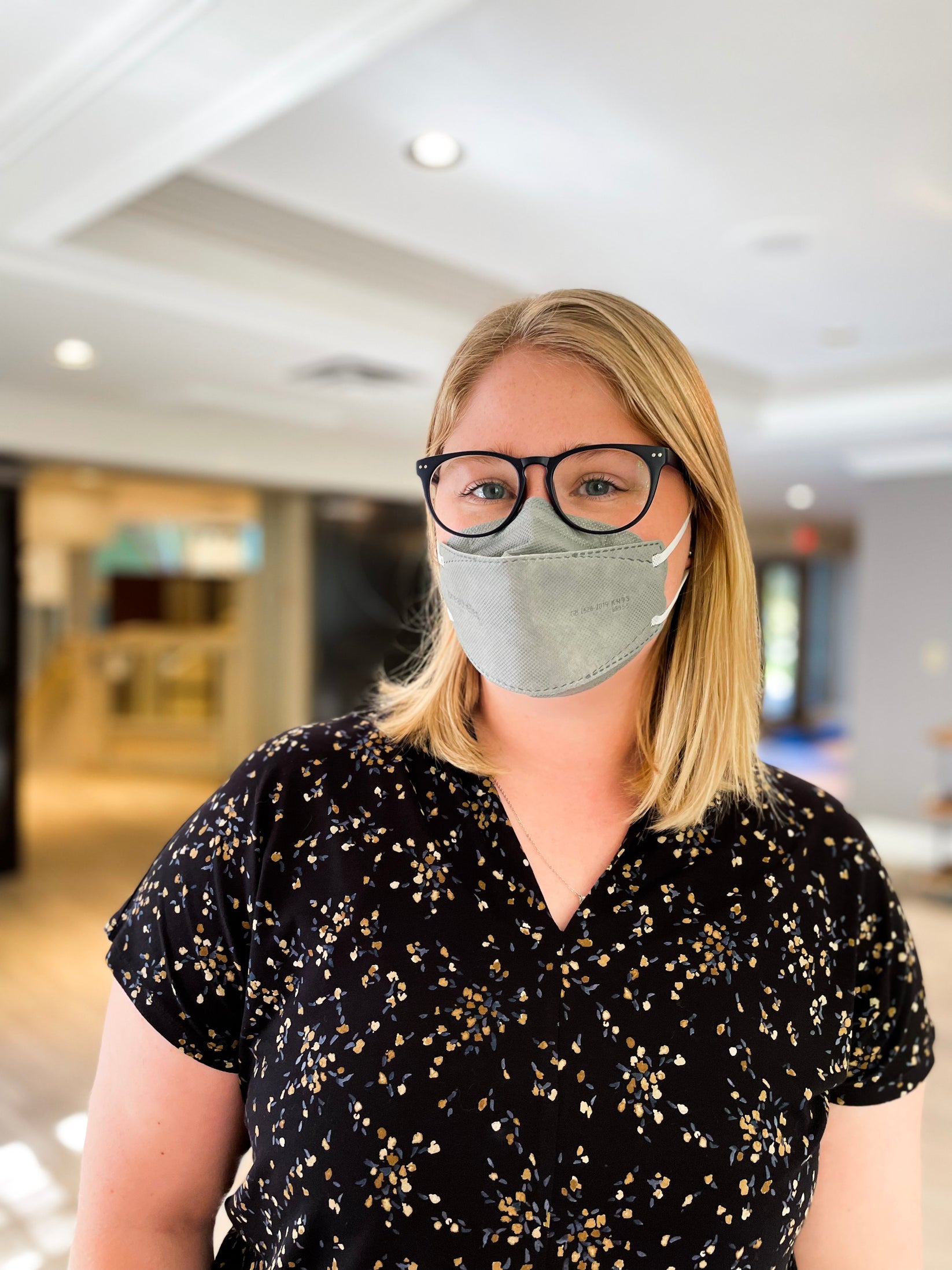 BreatheTeq KN95 Medium Grey Respirator Mask - Made in Canada – Canada ...